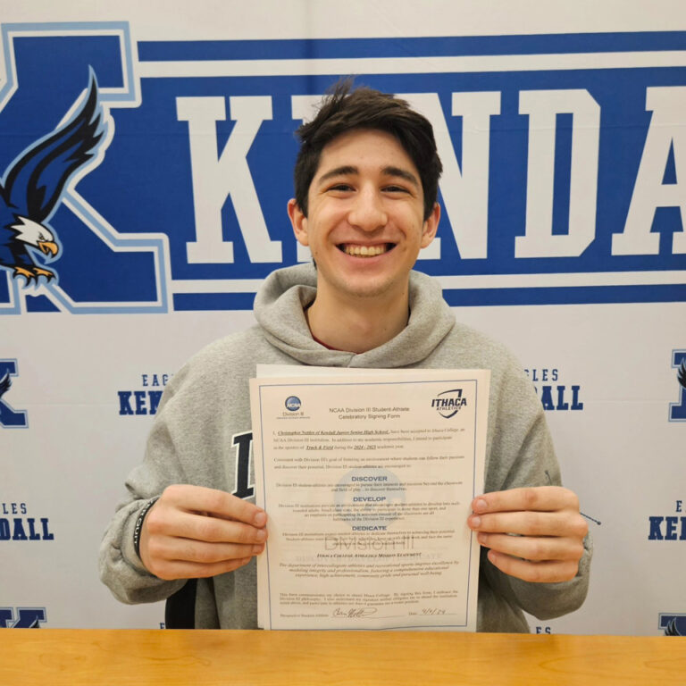 Kendall senior commits to Ithaca College – Westside News